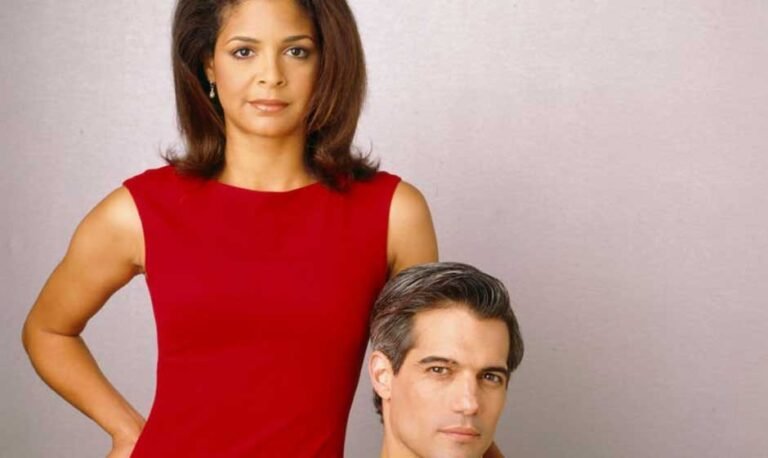 Marie Alise Recasner Biography - The Curiously Creative